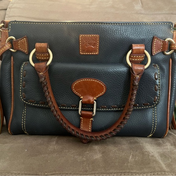 Dooney & Bourke | Bags | Vintage Green Dooney Bourke Crossover Purse ...